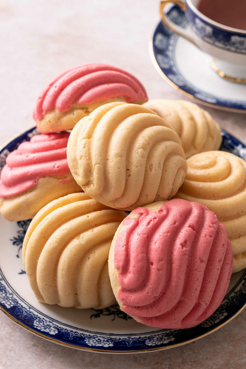 Easy Homemade Conchas (Authentic Pan Dulce)