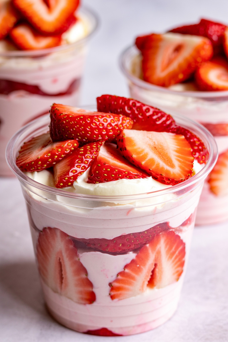 Fresas con Crema (Strawberries and Cream) – Sabor Mexicana